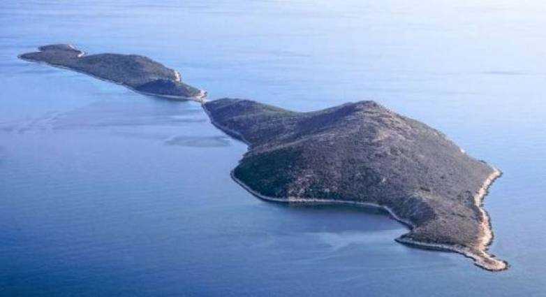 Αυτό είναι το νησί του Ιονίου που βγαίνει στο σφυρί! – Dytikanea.gr ...