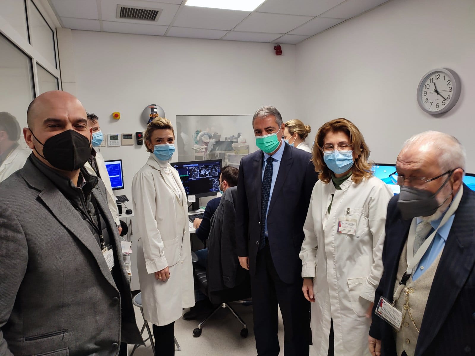 Μαγνητική τομογραφία καρδιάς στο ΓΝ «Άγιος Ανδρέας» - Γιάννης Καρβέλης ...