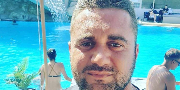 Αχαΐα: "Έσβησε" στα 33 του χρόνια ο Μένιος Νιφόρας, πατέρας ενός μικρού ...